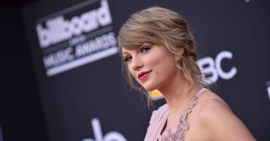 How Did Taylor Swift Grow Her Girl Squad Over The Years? - Celebuzz